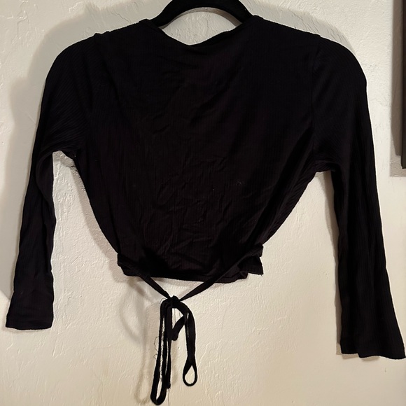 Forever 21 | Tops | Forever 2 Black Long Sleeve Wrap Around Top | Poshmark